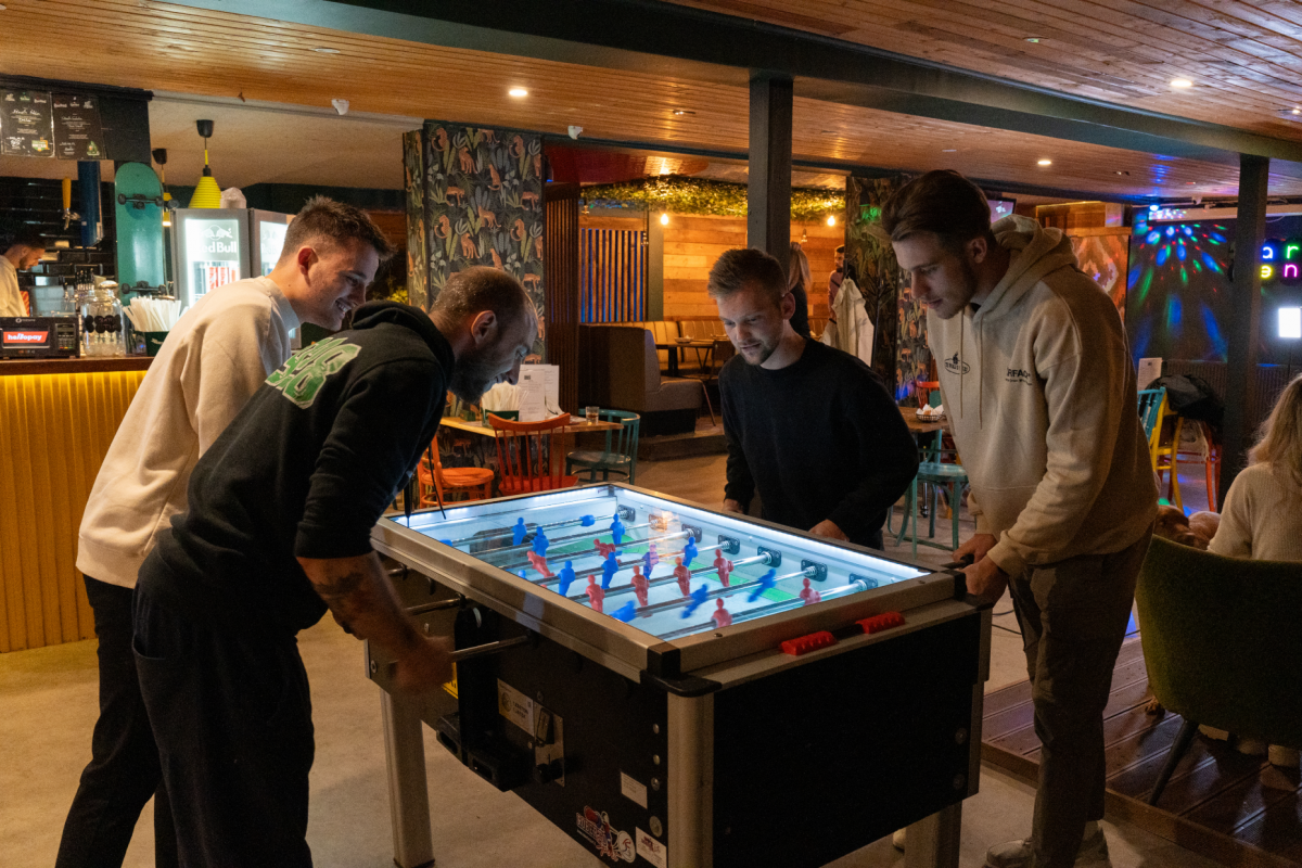 Csocsó Budapest - Ultimate kocsmajátékok a Budapest Gardenben